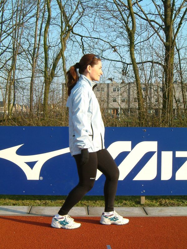 Rekken diepe kuitspieren – Hardlopen.com